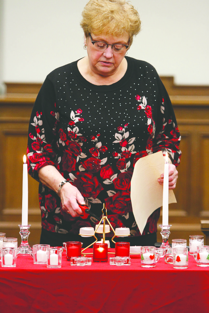 Candlelight vigil held for World AIDS Day | El Dorado News