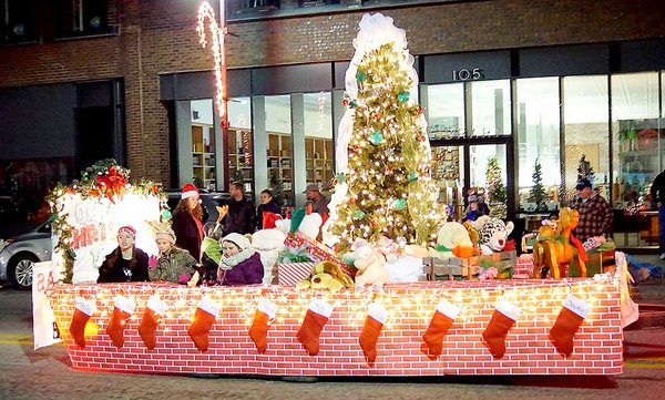 Decatur and Gentry Christmas parades set for this weekend