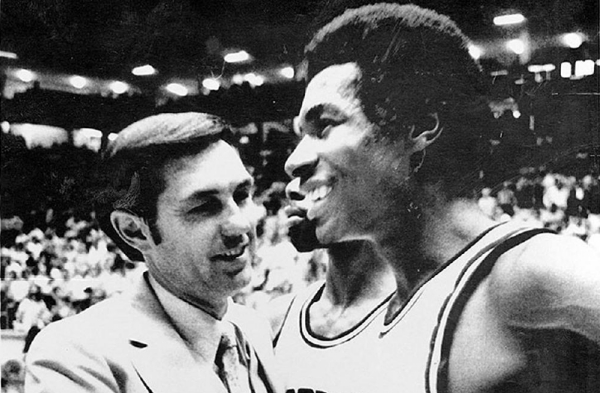 WholeHogSports - Trustees appropriately honor Hogs' past
