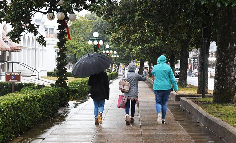Anonymous volunteers help keep park clean | Hot Springs Sentinel Record