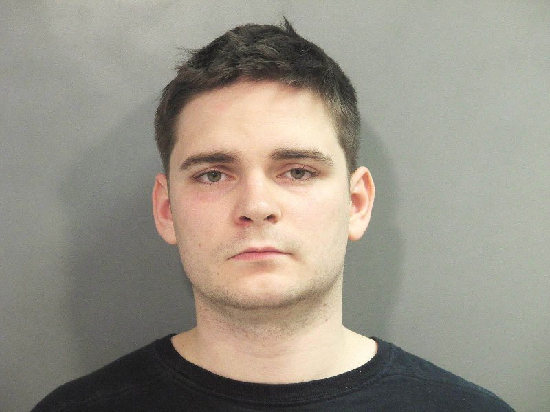 Police: Jailer arrested in connection with providing cellphone to inmate