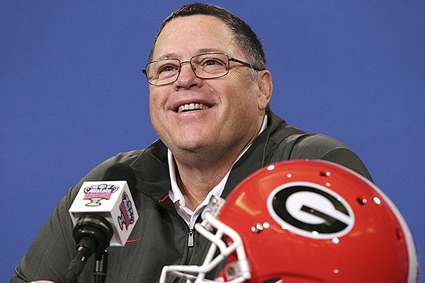 Tennessee hires Jim Chaney as offensive coordinator | Whole Hog Sports