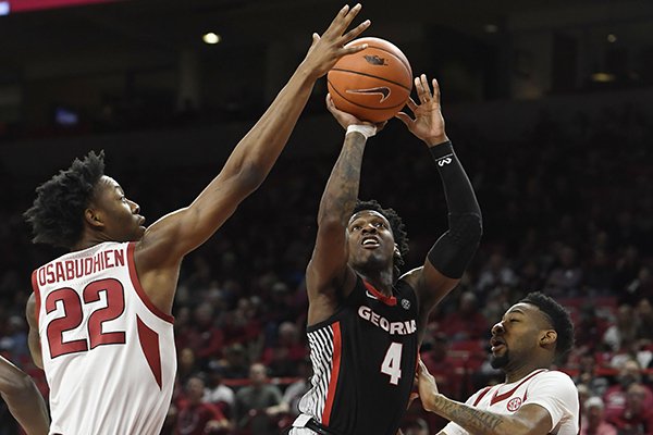 Hogs get hands-on vs. Dawgs | The Arkansas Democrat-Gazette - Arkansas ...