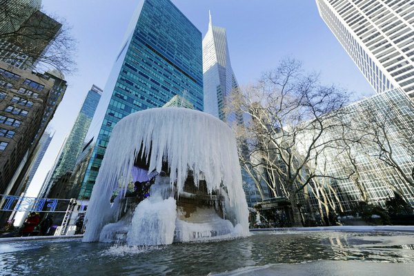 Midwest awaits spring-like thaw just days after bitter cold