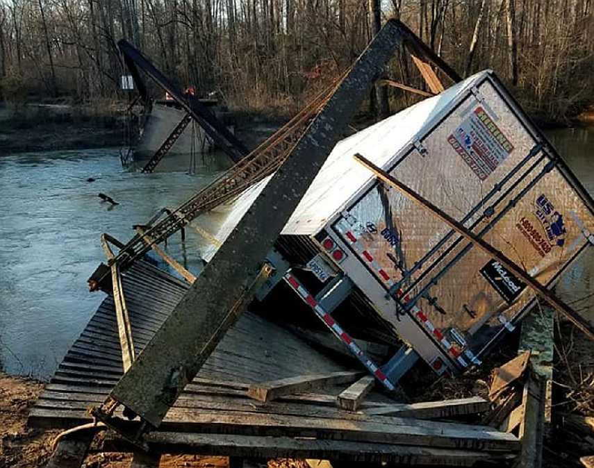 PHOTOS: Historic Arkansas bridge collapses after GPS leads trucker to ...