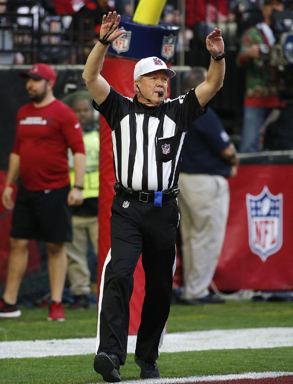 Former NFL referee from Little Rock knows about booing