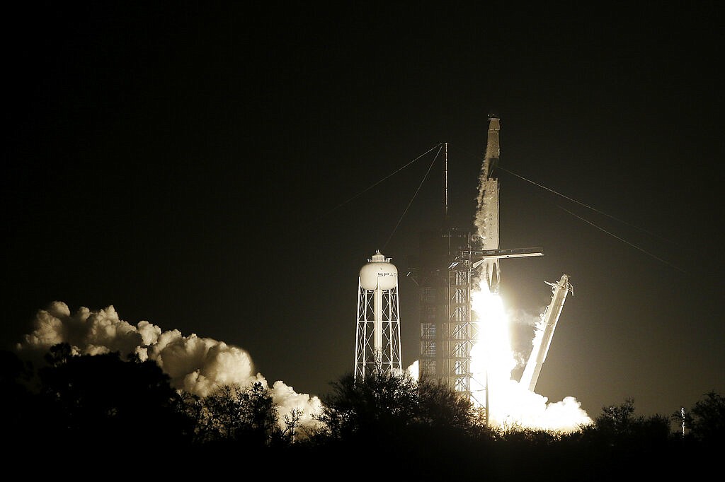 VIDEO: America's newest crew capsule rockets toward space station ...