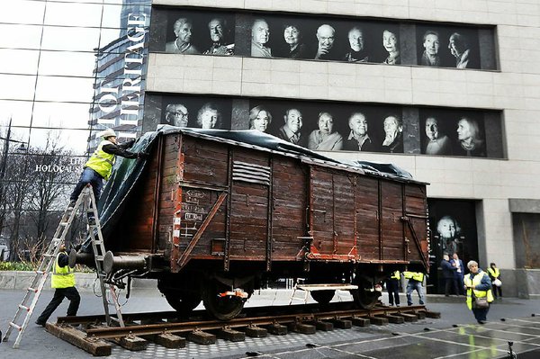 German box car arrives at Jewish Museum | The Arkansas Democrat-Gazette ...