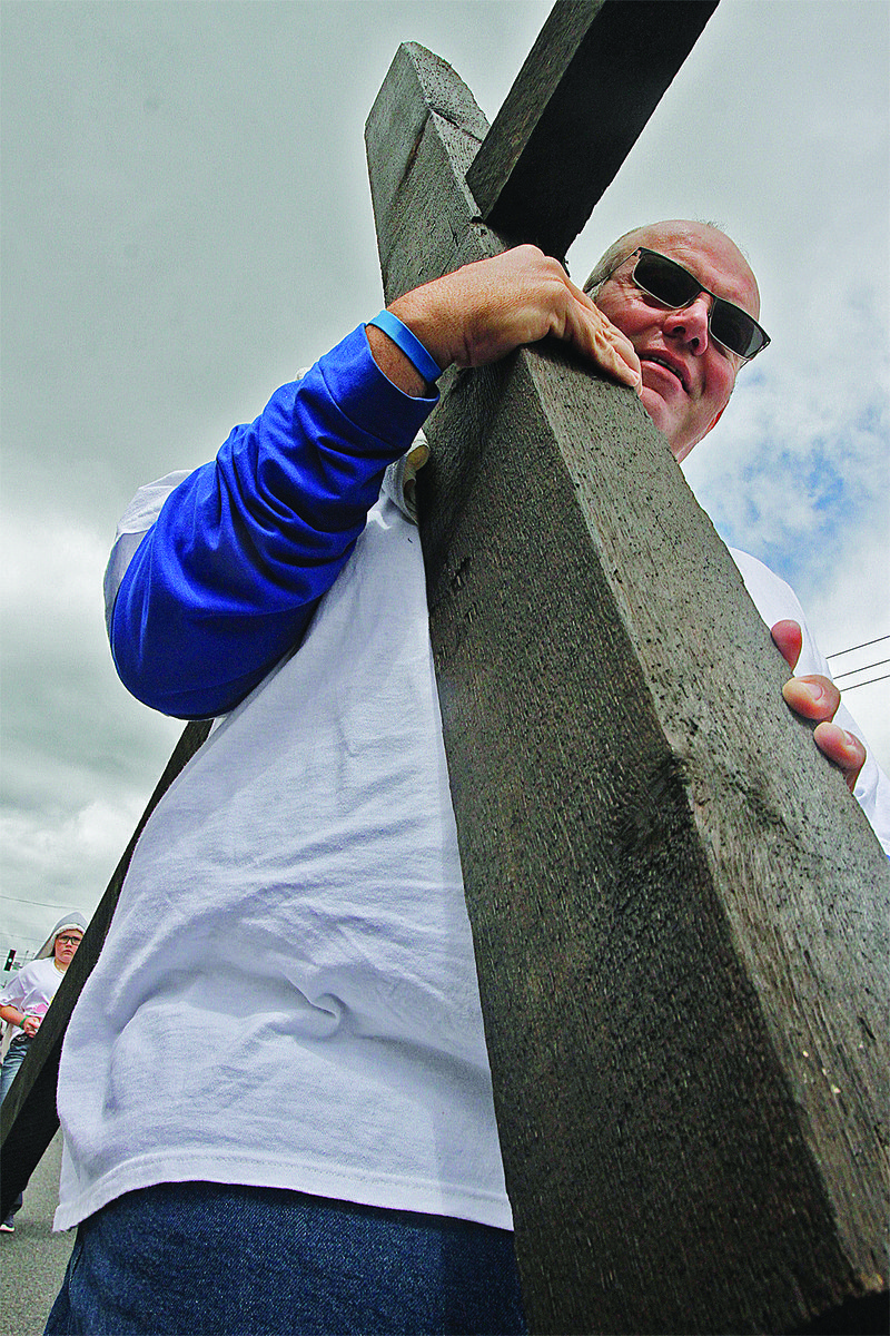 The faithful gather for the fifth annual Walk for Christ | El Dorado News