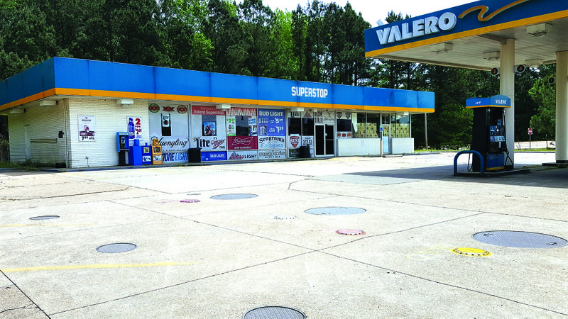 Valero at Cash Road closes doors. | Camden News