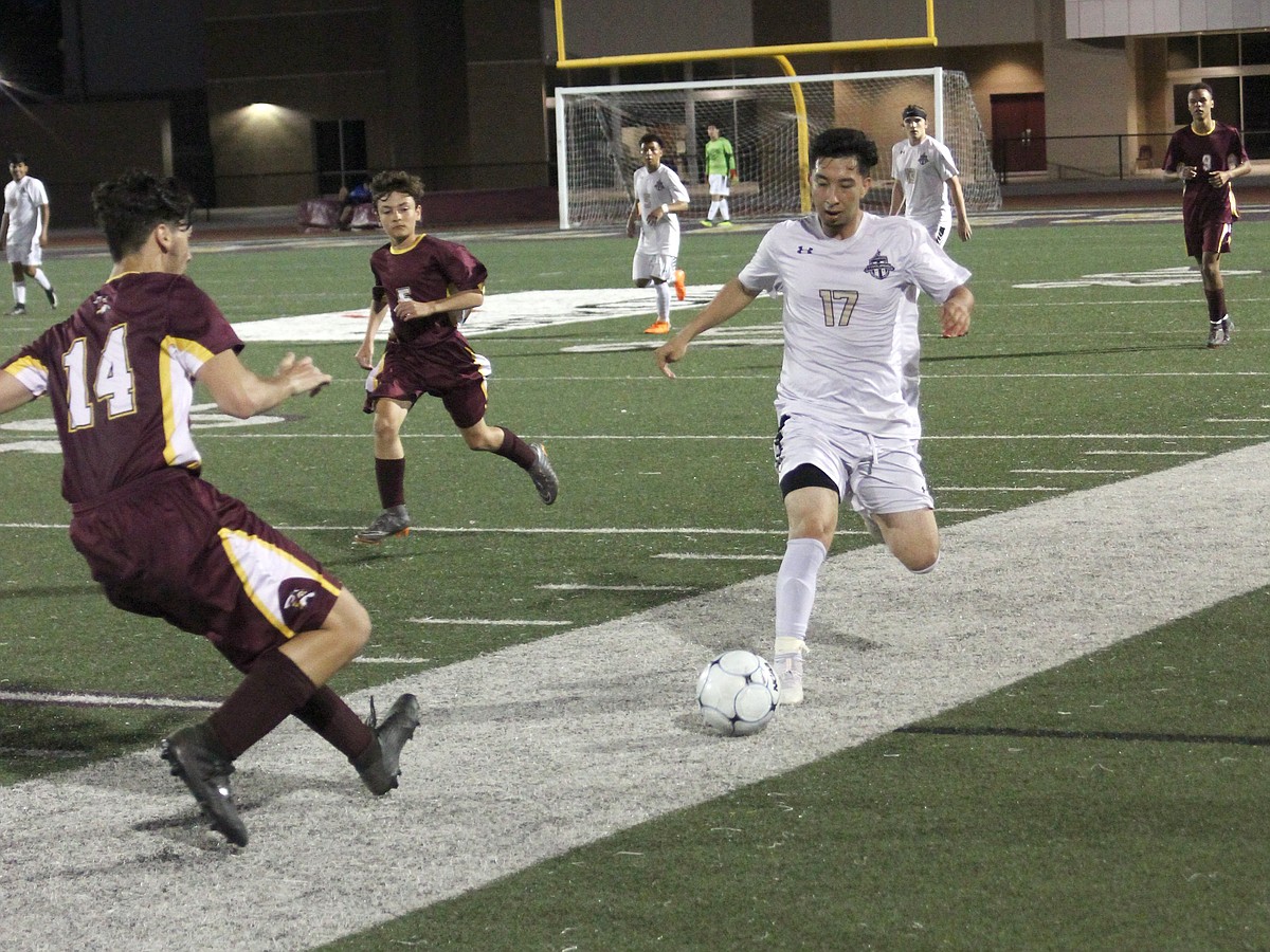 Trojans use big second half to down Wolves | Hot Springs Sentinel Record