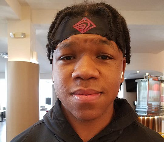 Arkansas wows 2019 JUCO linebacker Juwan Mitchell | Whole Hog Sports