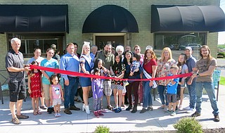Gravette art studio opens | Westside Eagle Observer
