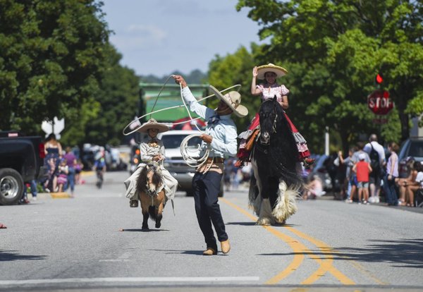 Springdale rodeo evolves from fun to fortune | The Arkansas Democrat ...