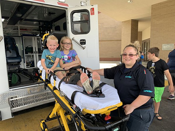 LifeNet visits library | Hot Springs Sentinel Record