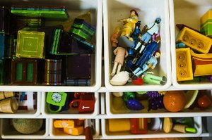 A tidy sum: Clearing away clutter on your own with KonMari is a ...