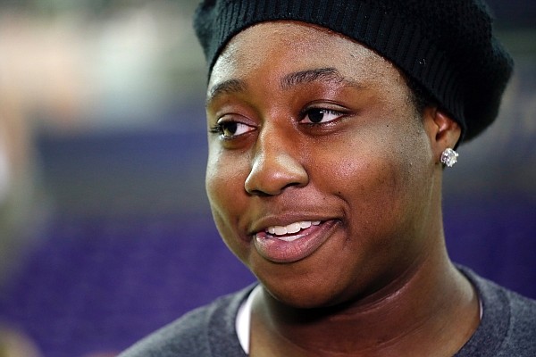 Osahor 'couldn't pass up' job on Neighbors' staff | Whole Hog Sports