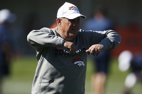 Broncos' coach keeping old-fashioned mentality | The Arkansas Democrat ...
