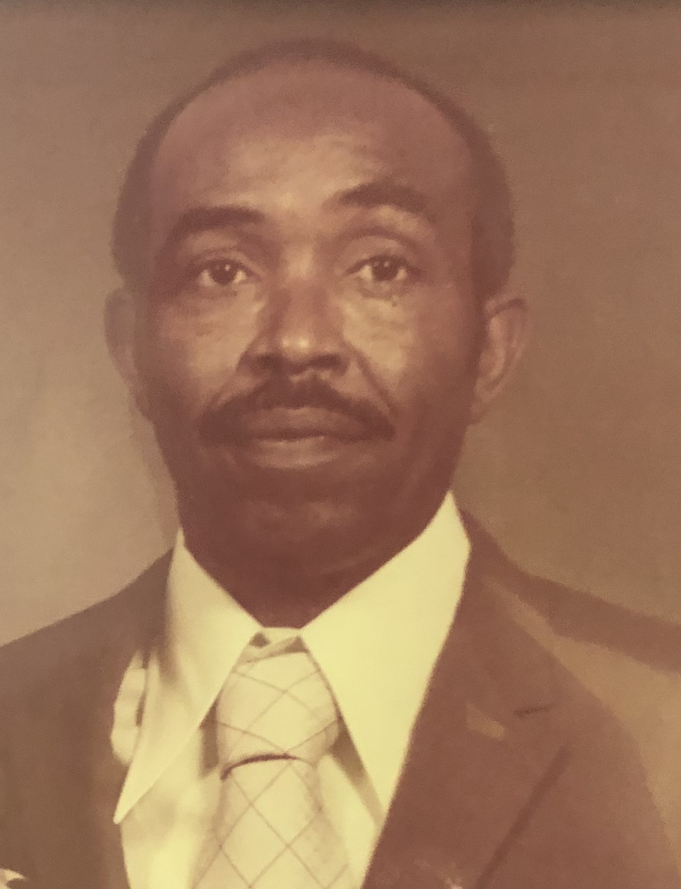 Henry Broadnax's Instagram, Twitter & Facebook on IDCrawl