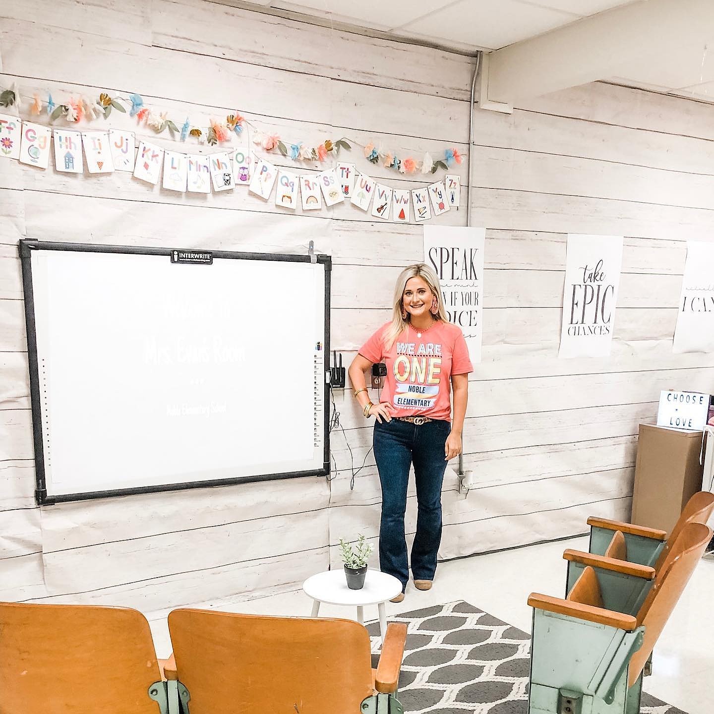 PHOTOS: Arkansas teacher's post about classroom decorations goes viral ...