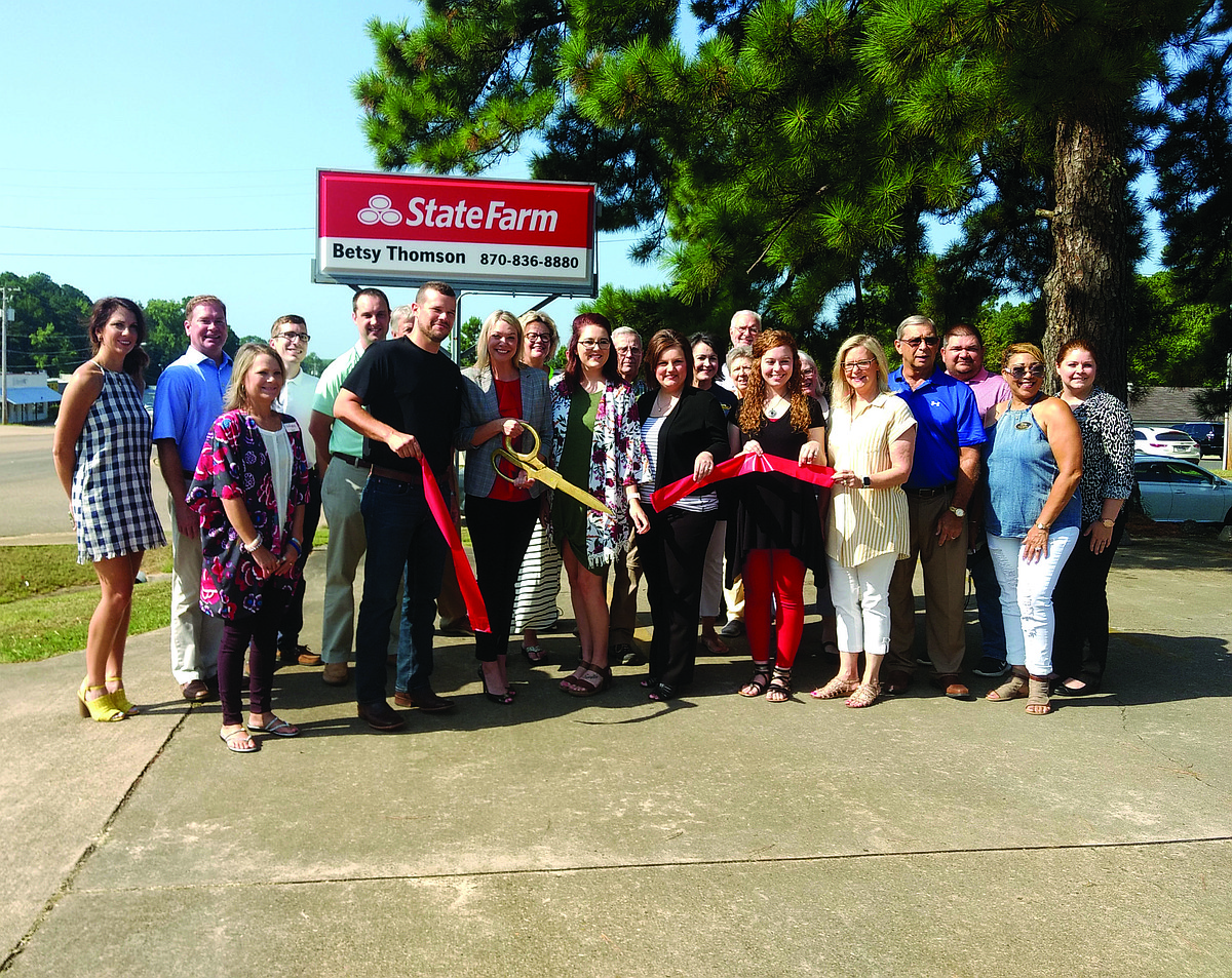 Ribbon cutting at Thomson’s State Farm location | Camden News