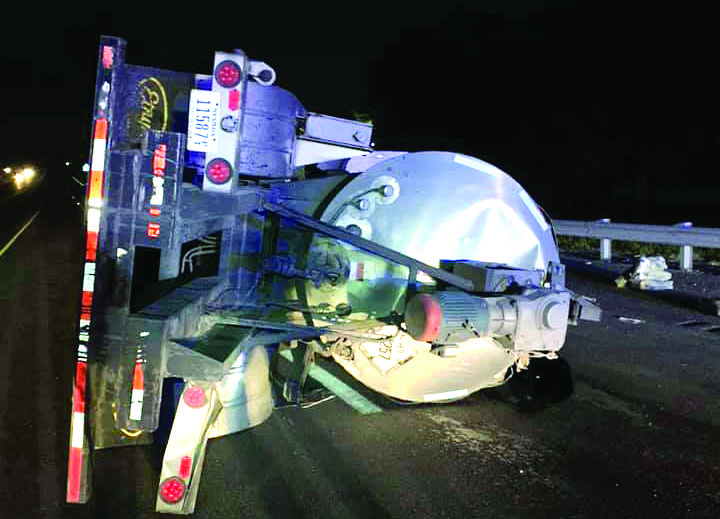 Tanker wreck closes down Highway 167 Tuesday | El Dorado News