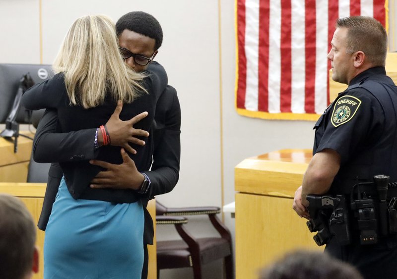 Sentence 10 years in slaying in Dallas; Harding alum’s sibling hugs ...