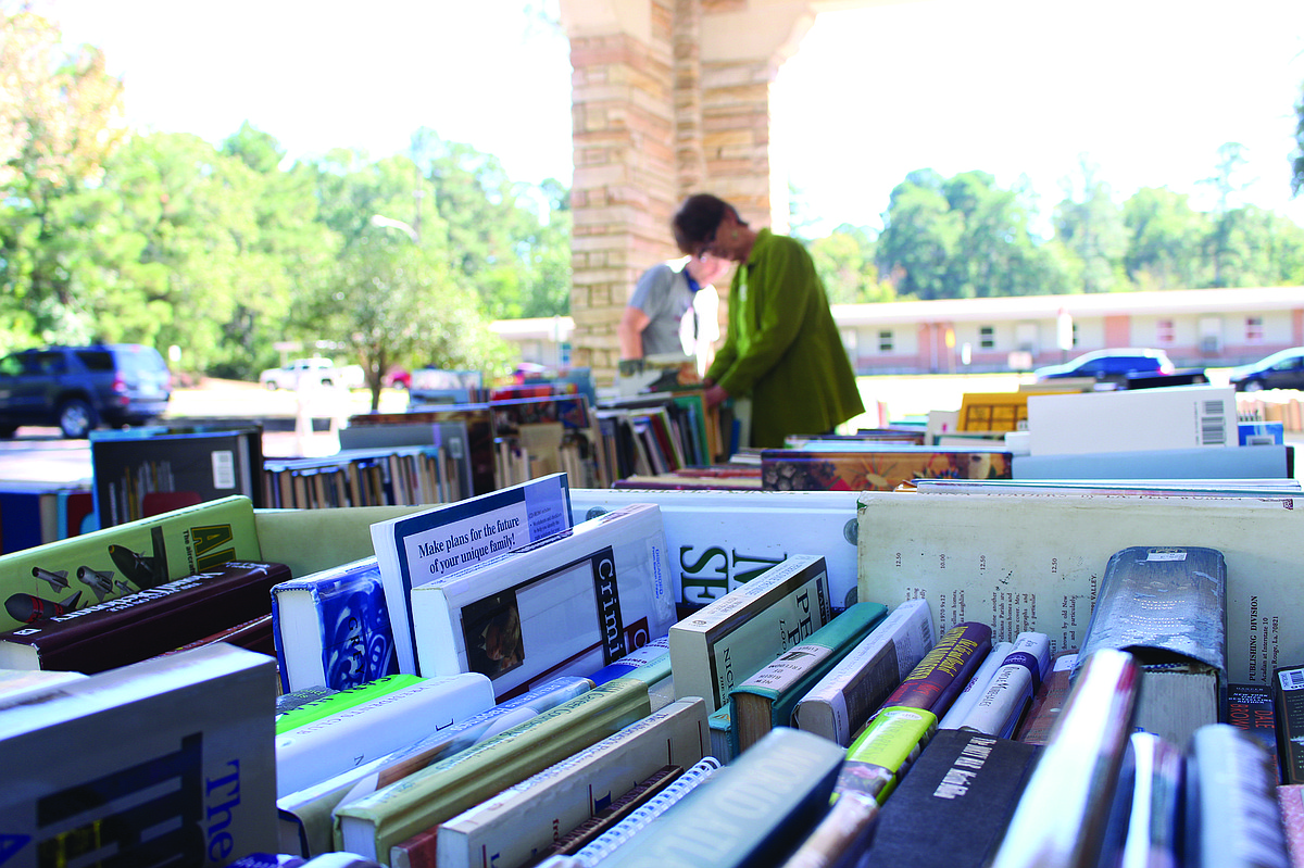 Barton Library book sale a week away | El Dorado News