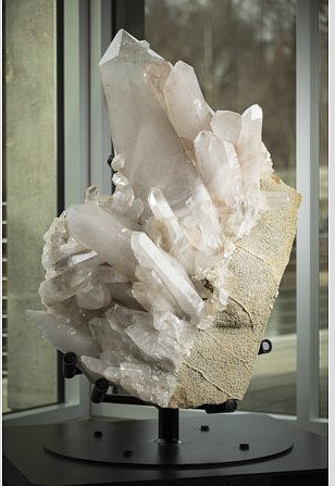 'Crystals in Art: Ancient to Today' shows influence of quartz through ...