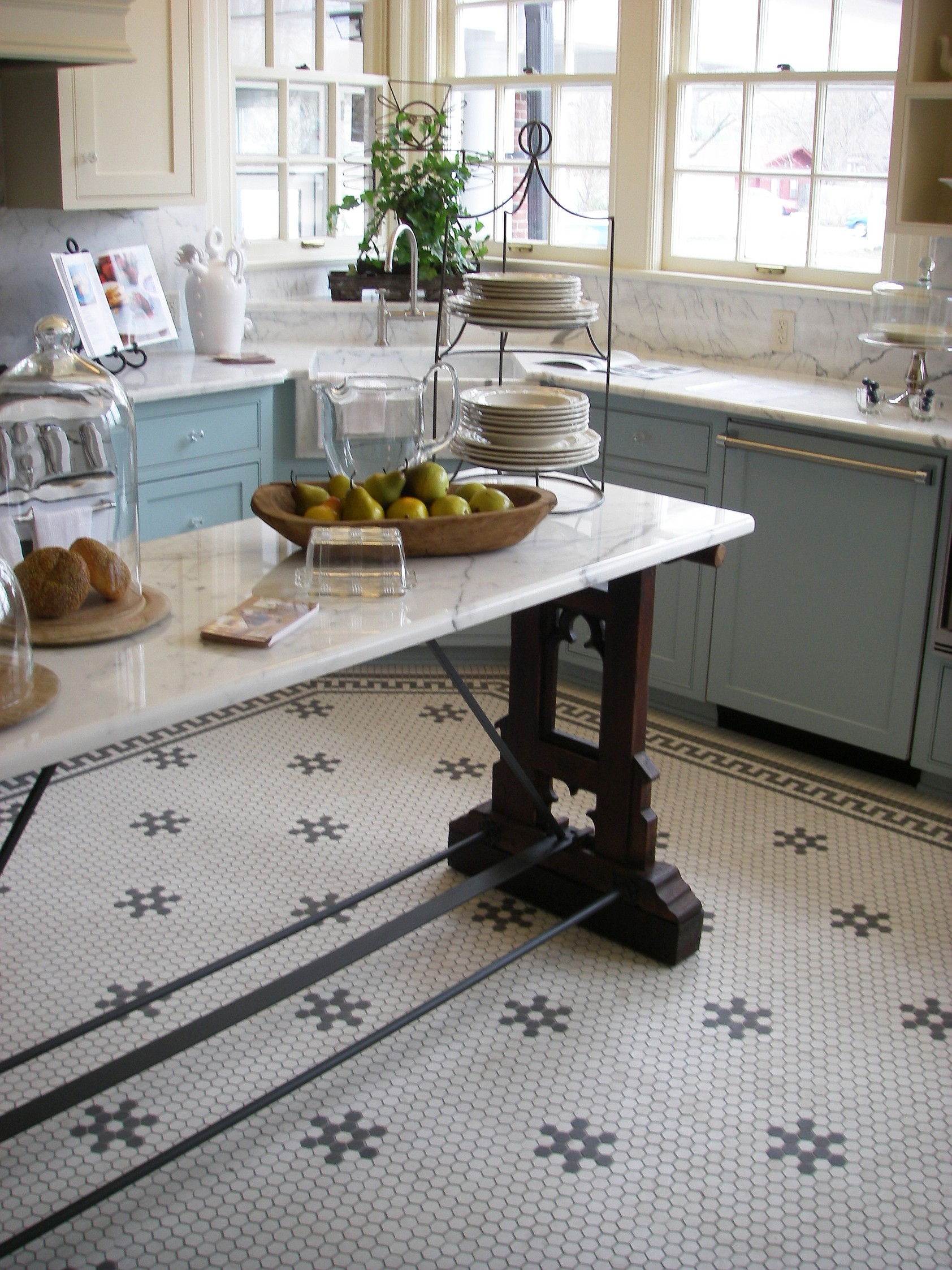 Back in tile: Classic mosaic flooring from yesteryear is enjoying a ...