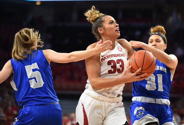 Dungee is catalyst in UA women rout | The Arkansas Democrat-Gazette ...
