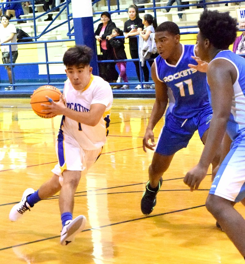 Rockets take off to 73-39 win against Bulldogs | Westside Eagle Observer
