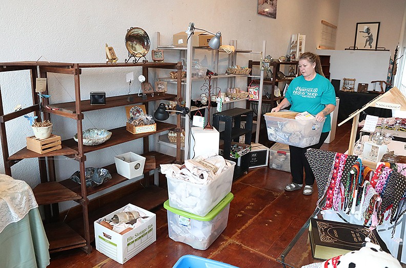 Handmade Holiday Shop 'pops up' again | Hot Springs Sentinel Record