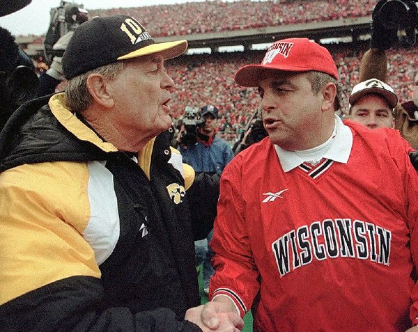 Hayden Fry, who turned around Iowa, dies at 90 | Northwest Arkansas ...