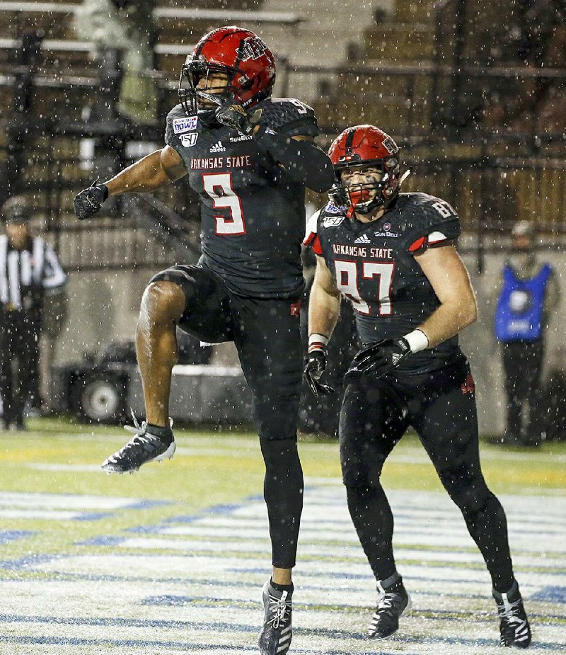 Resiliency reward: Wolves' trying season ends joyfully | The Arkansas ...