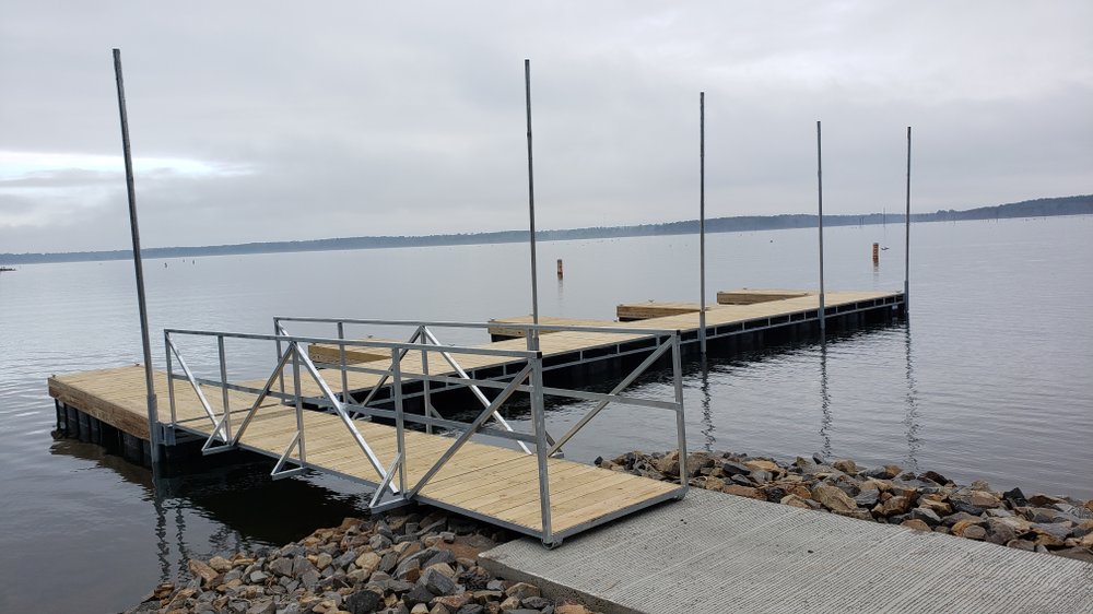 New docks installed at Lake Columbia’s South Shore landing