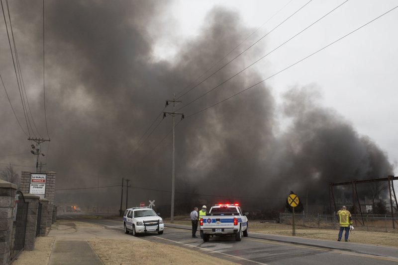 Fire gets free reign to burn itself out in Springdale warehouse ...