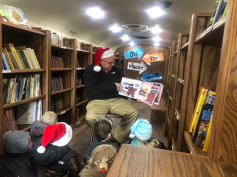 Santa Reader | Hot Springs Sentinel Record