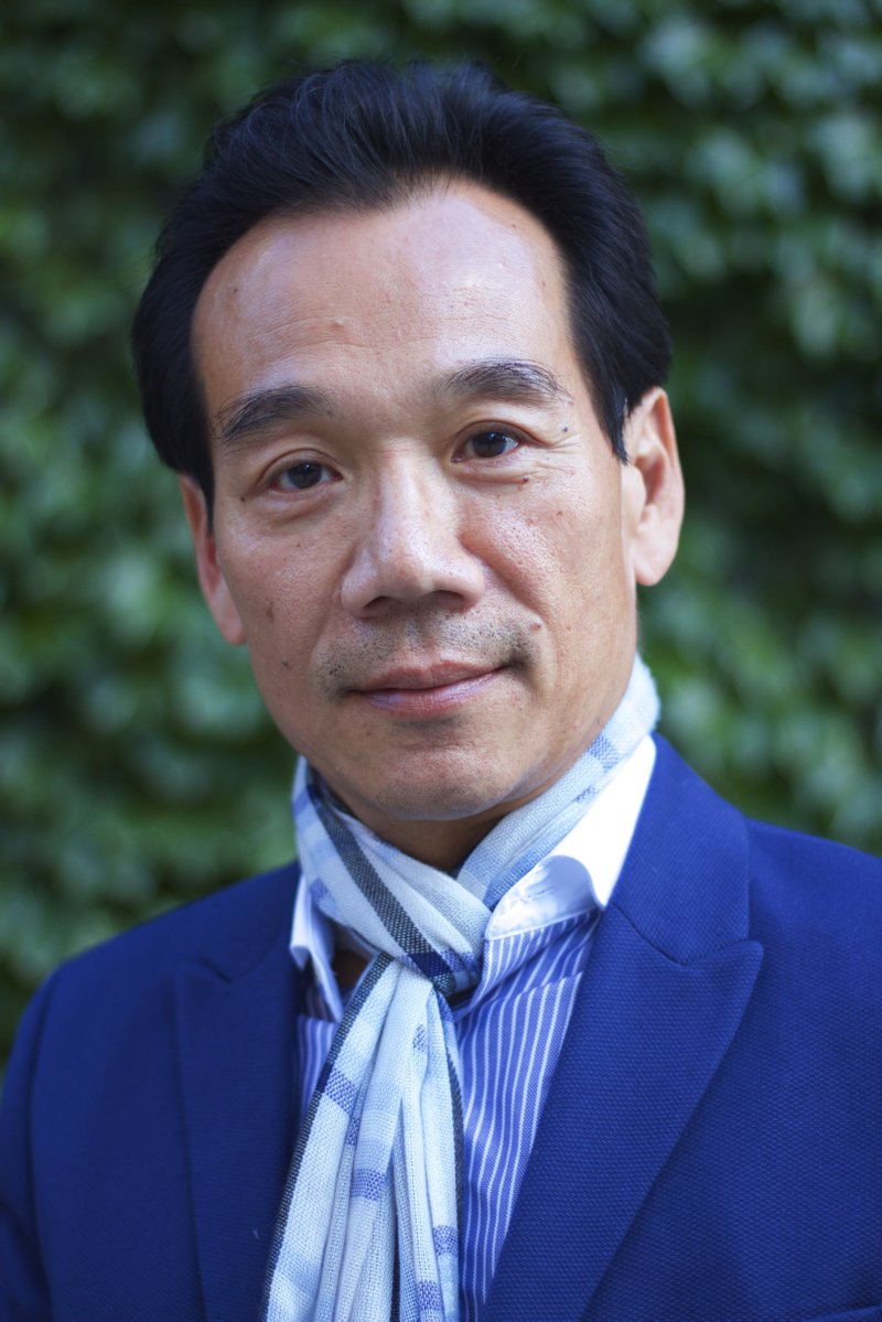 'Colors of the Mountain' author Da Chen dies at 57