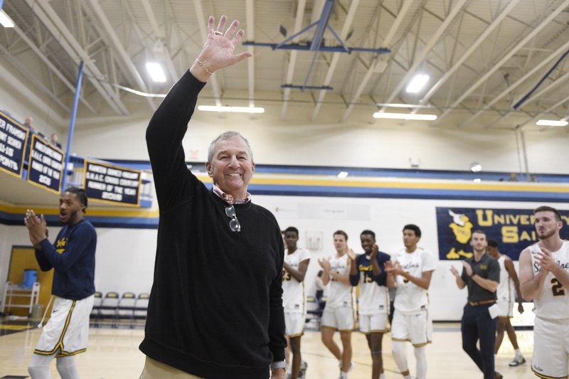 Former UConn coach Jim Calhoun earns 900th career win | Hot Springs ...
