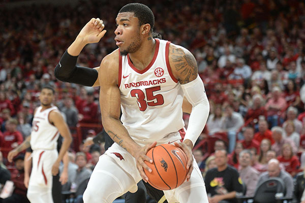 WholeHogSports - Reggie Chaney enters NCAA transfer portal