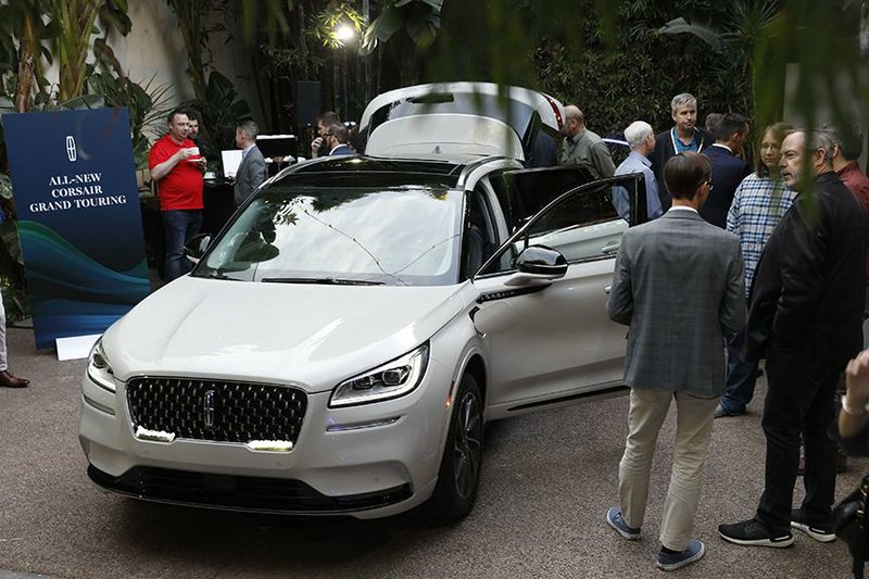 Ford falling further behind Tesla in EV market | Northwest Arkansas ...