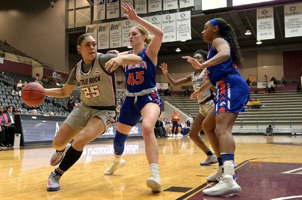 Baskets elude UALR women | The Arkansas Democrat-Gazette - Arkansas ...