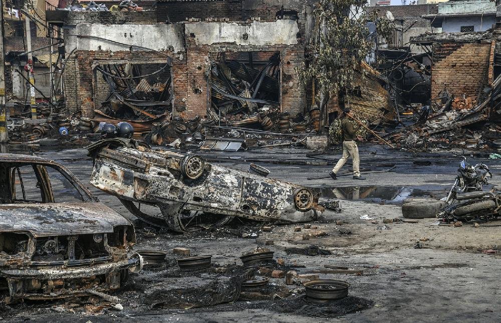 India clashes ease as toll rises to 24