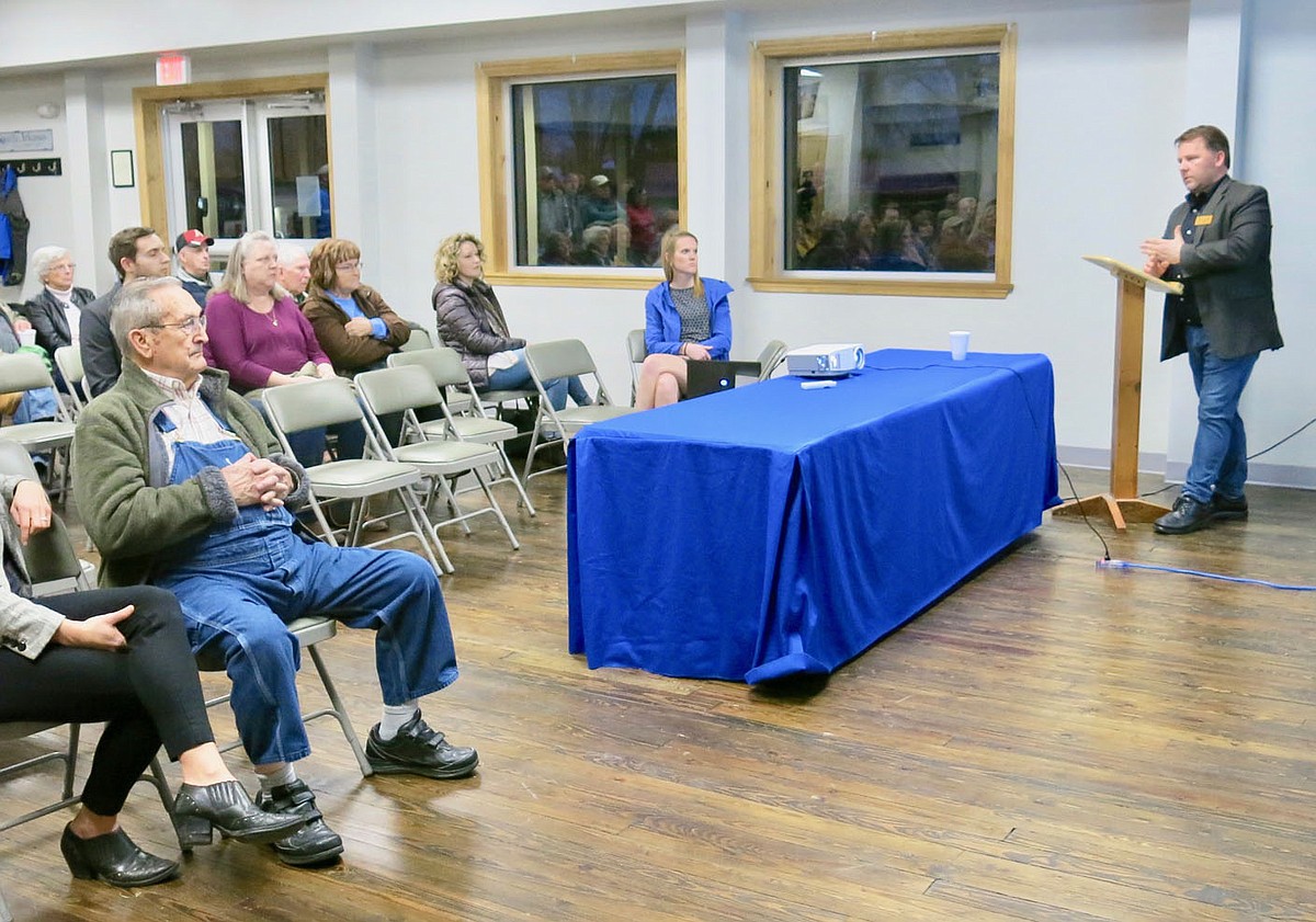 Mayor addresses citizens at Hiwasse town hall meeting | Westside Eagle ...