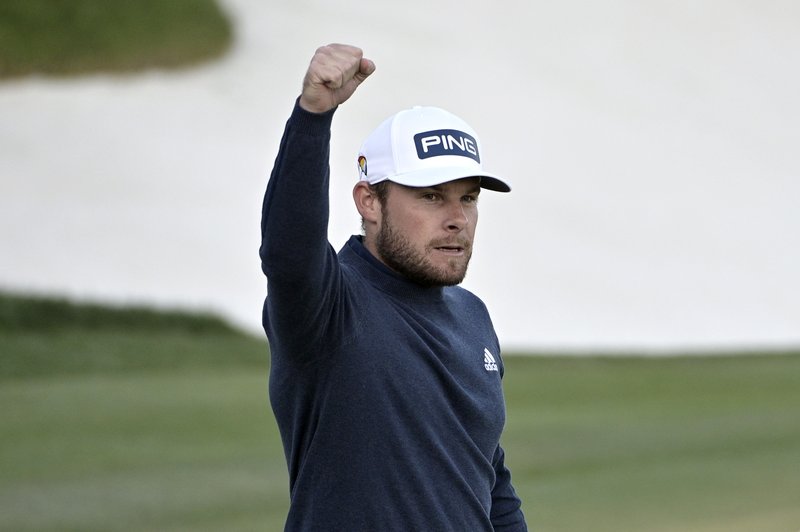 Hatton has 2-shot lead on hardest day at Bay Hill since '83