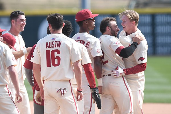 Kjerstad's homer gives Arkansas 5-3 win over USA | Whole Hog Sports