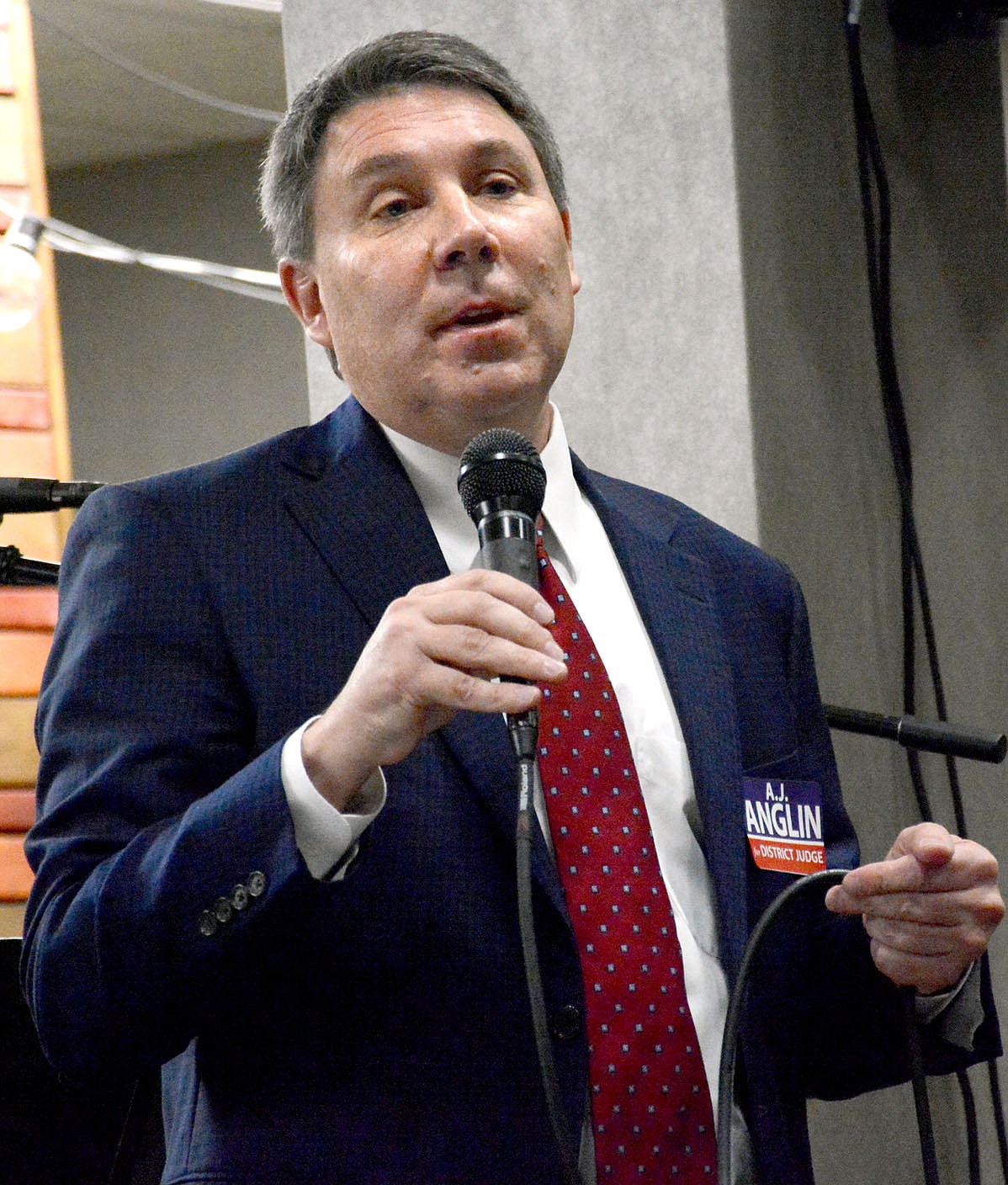 Anglin wins race for circuit judge | The Herald Leader