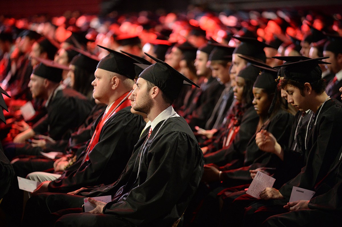 UA invites spring graduates to December ceremony | Northwest Arkansas ...