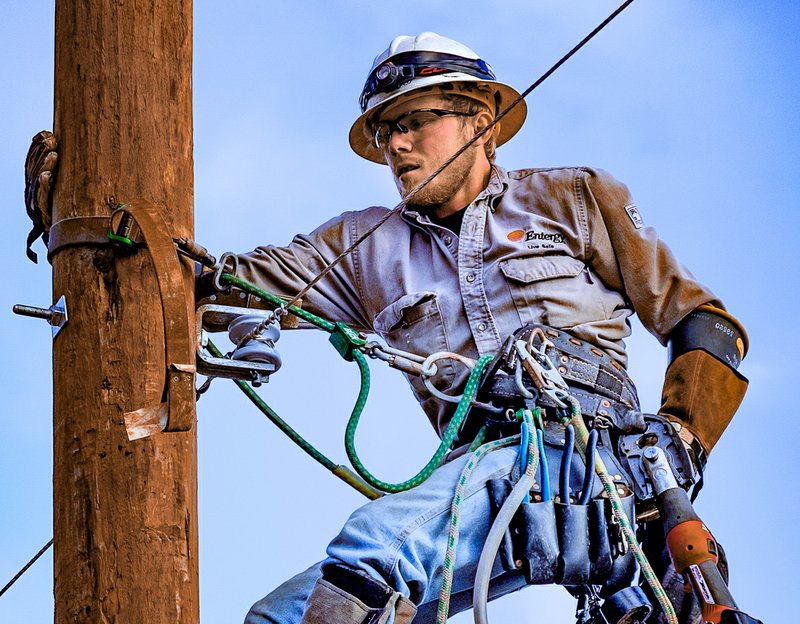 Entergy asks residents to stay back from its workers | Magnolia Banner News